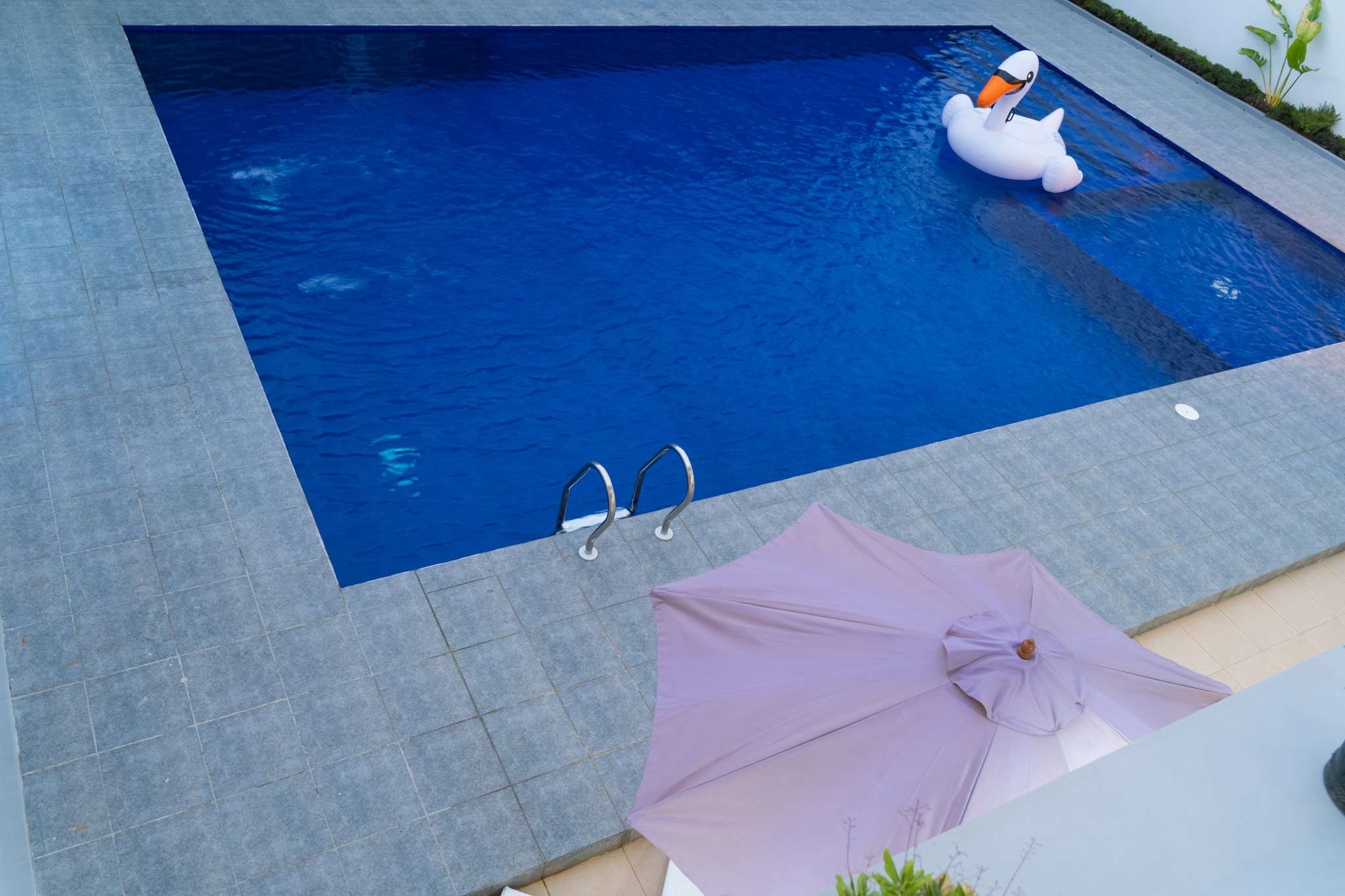 2nd Pool › RI-LIE Resorts